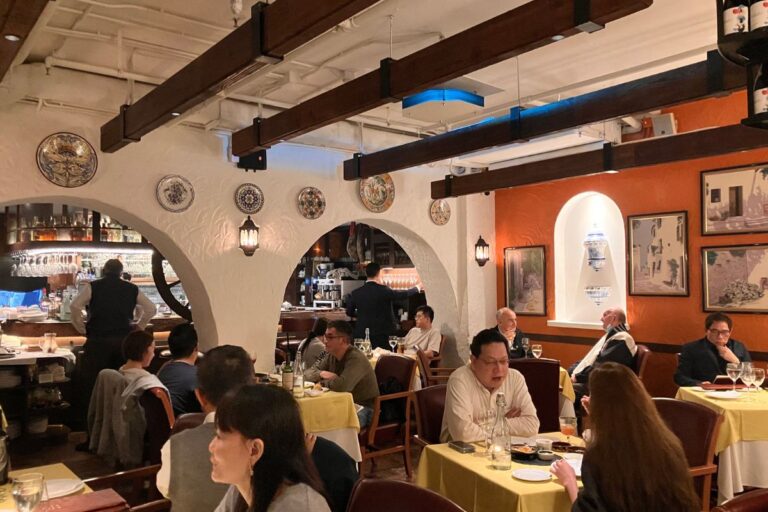 Olé Spanish Restaurant review: classic menus reign supreme