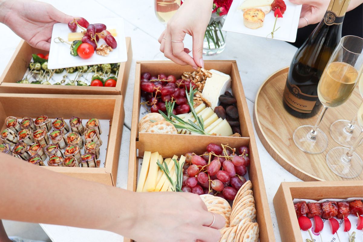 The 12 best junk boat catering options for HKs summer season