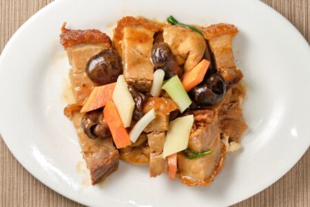 The 17 best dai pai dongs in Hong Kong for wok hei flavours