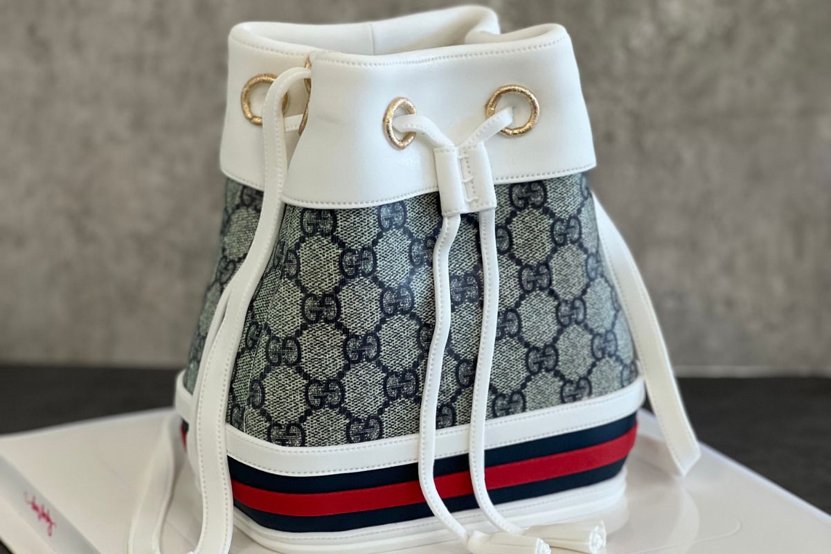 Alison Chan designs hyperrealistic cakes at Dear Harley