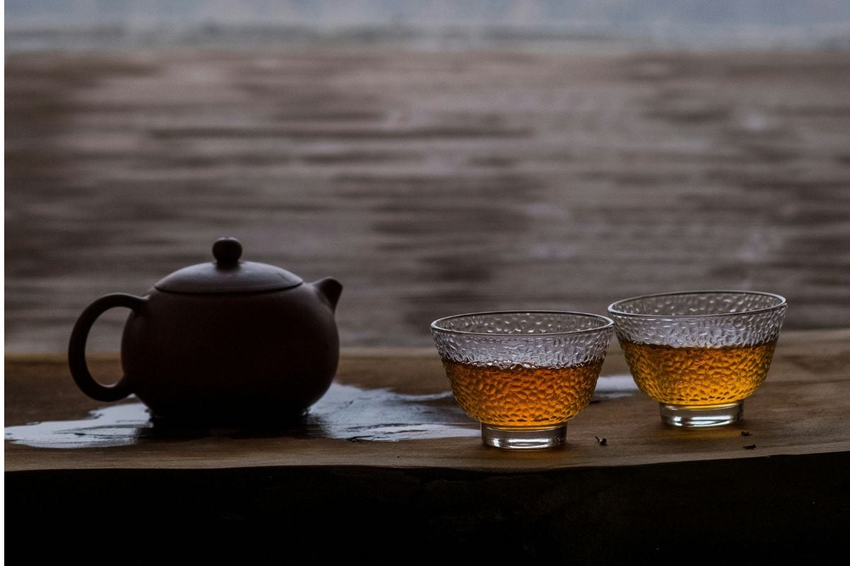 Chinese tea & music merge at the Tea House Theatre