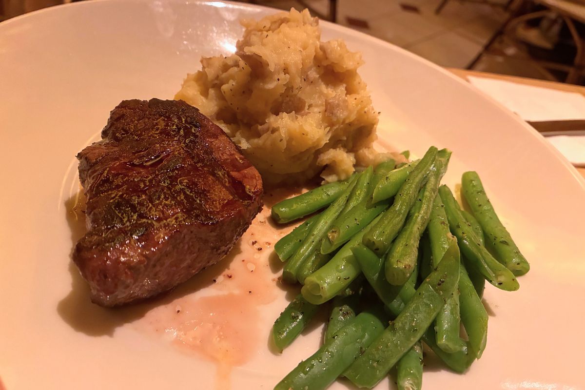The Cheesecake Factory review: top American food in TST